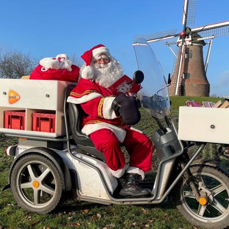 Kerst-postbode druk in kleine dorpen: 'Kaartje persoonlijker dan sms-je ...