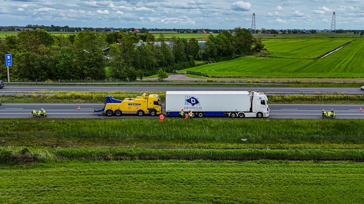 Stikkene frachtwein op de A6 | Ljouwerter fertochte saak-Freek Postma ...