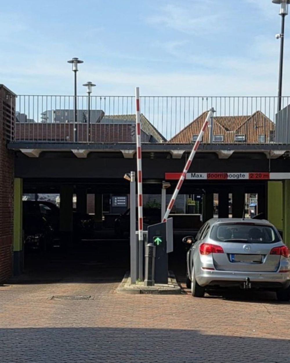 Langer betaald parkeren in Nijkerk, gratis kwartier verdwijnt - Omroep ...