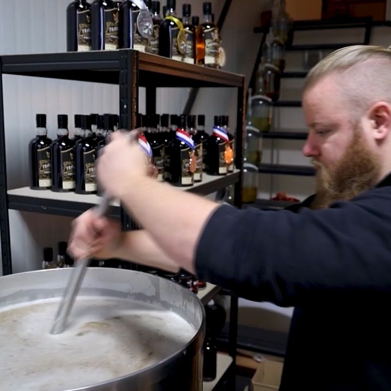 's Werelds beste mede komt uit Leek: 'De oudste én lekkerste drank ter ...
