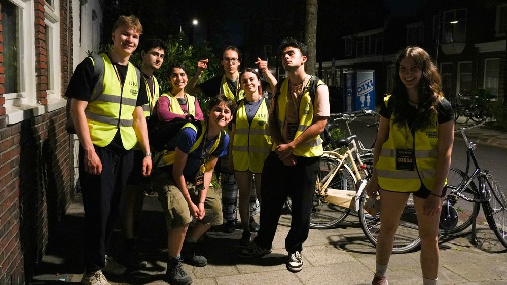 800 mensen wandelen door Stad, Haren en Glimmen voor vluchtelingen ...