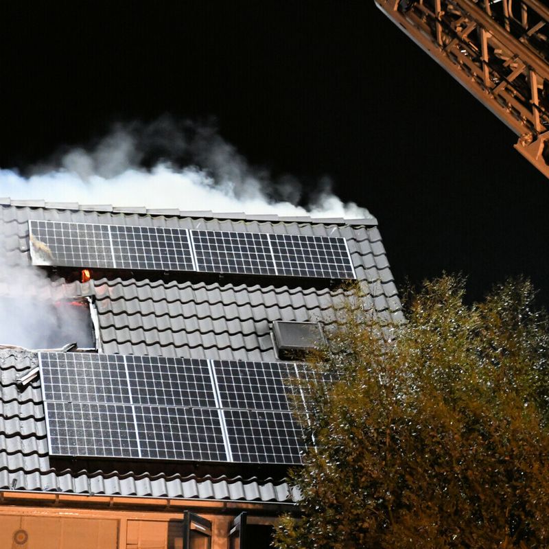 Huizen ontruimd en katten gered bij uitslaande brand Middelburg ...