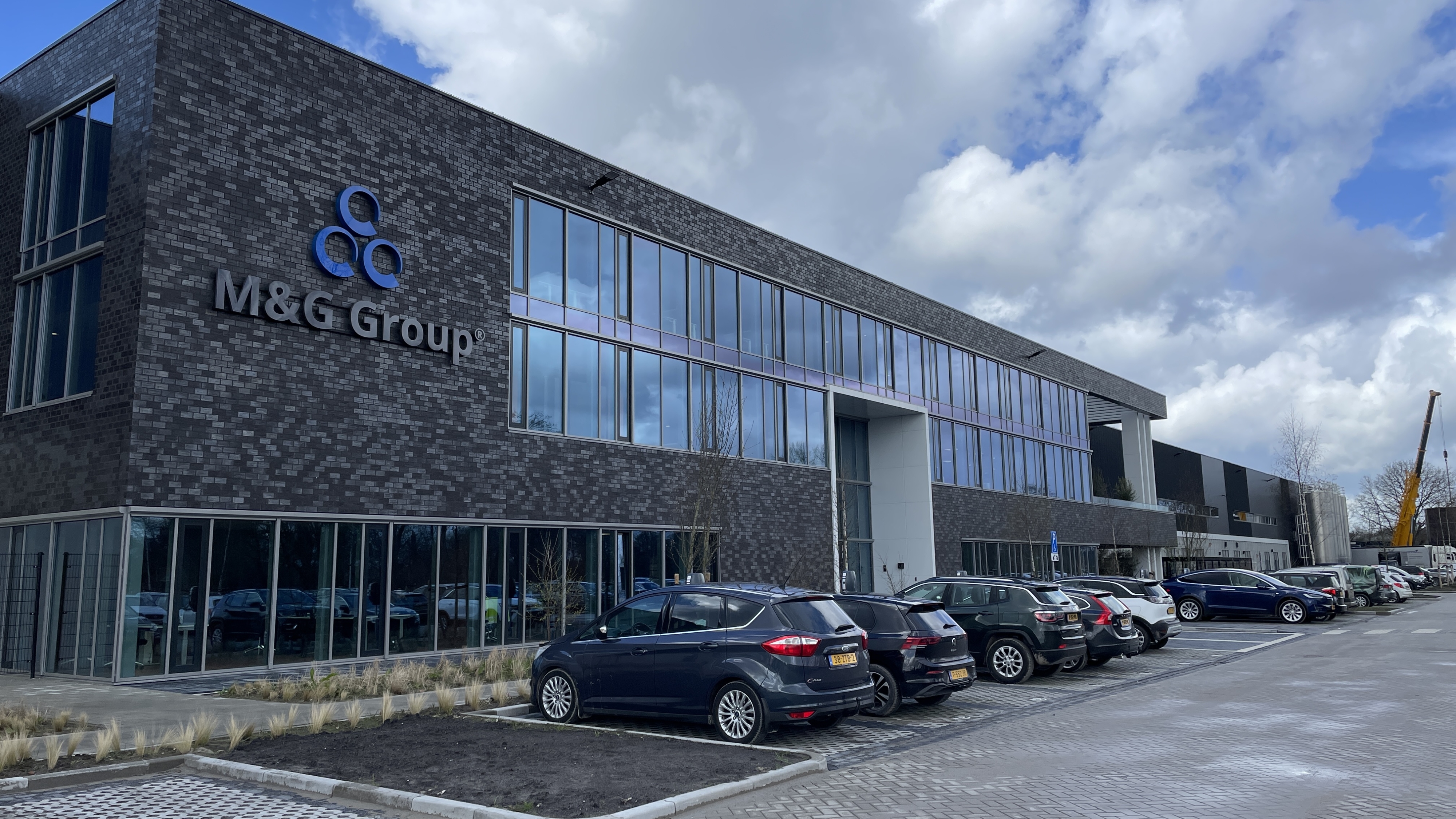 M&G Group-Burgerhout in Assen in zwaar weer: tientallen ontslagen ...