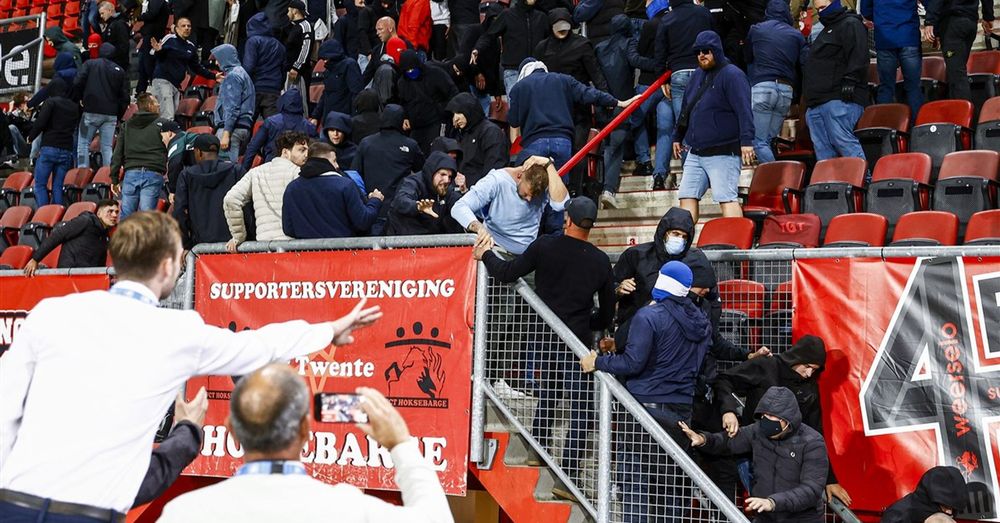 Teller blijft oplopen: 41 stadionverboden voor rellen bij FC Twente-Hammarby - Oost