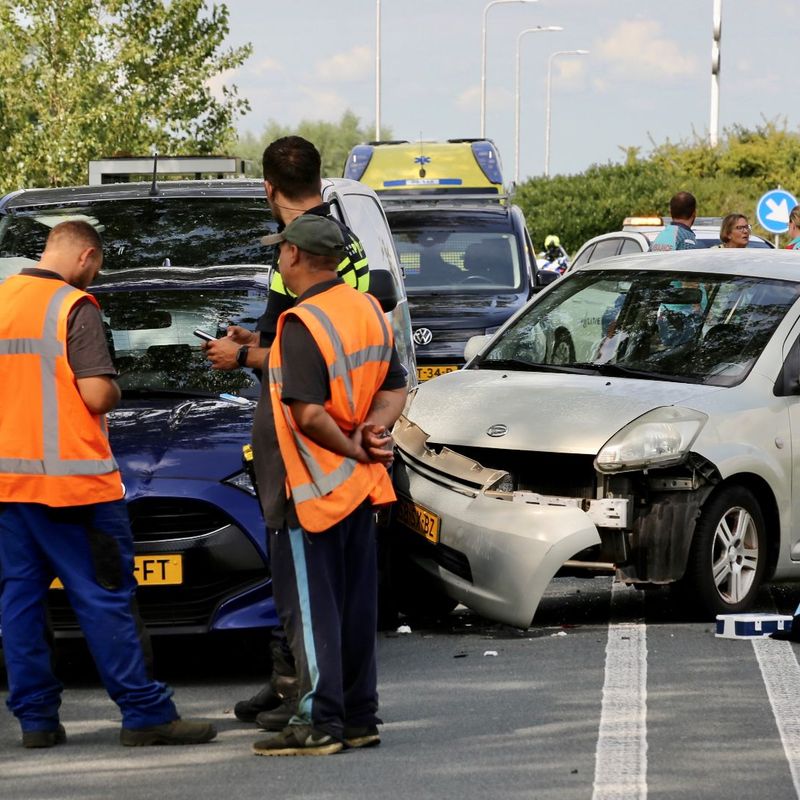 N212 tussen Wilnis en Kockengen weer open na botsing - RTV Utrecht