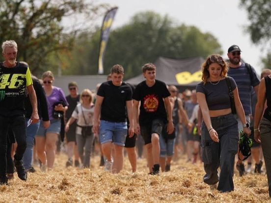 Bekijk de eerste dag van Zwarte Cross • Armin van Buuren sluit af - Omroep Gelderland