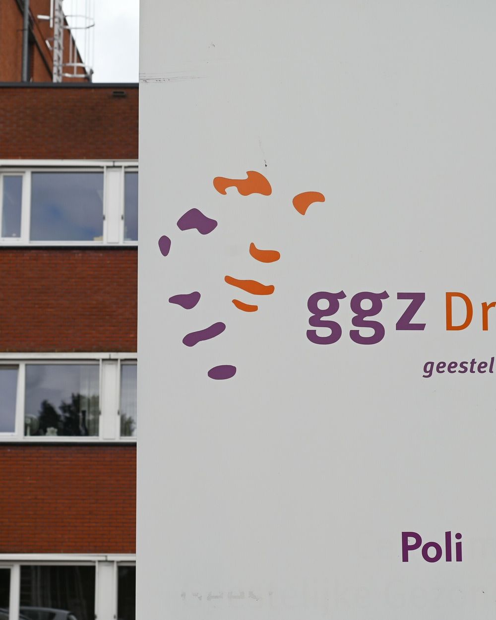 Oud-verpleegkundige WZA tijdens tuchtzaak: 'Ik kwam voor hulp en ...
