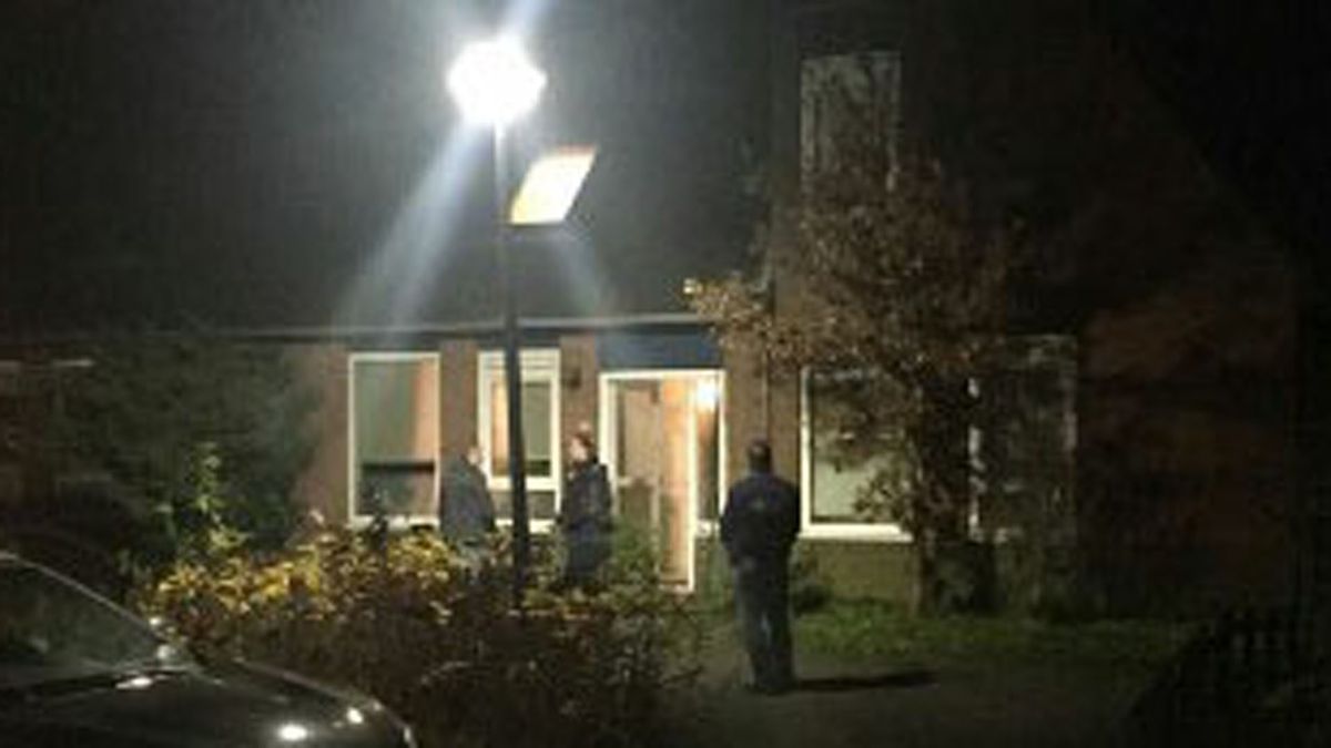 Acht aanhoudingen bij inval in drugspand - RTV Noord Acht aanhoudingen bij inval in drugspand - RTV Noord