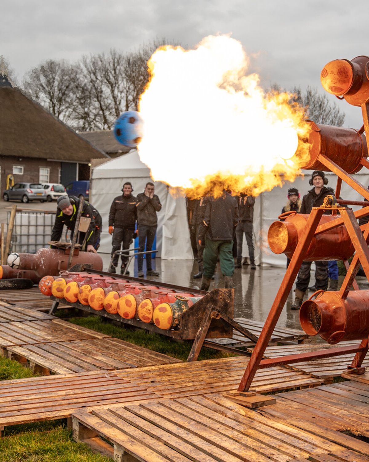 Tal karbidlokaasjes rint al jierren werom yn Fryslân: dit jier wer 15 ...