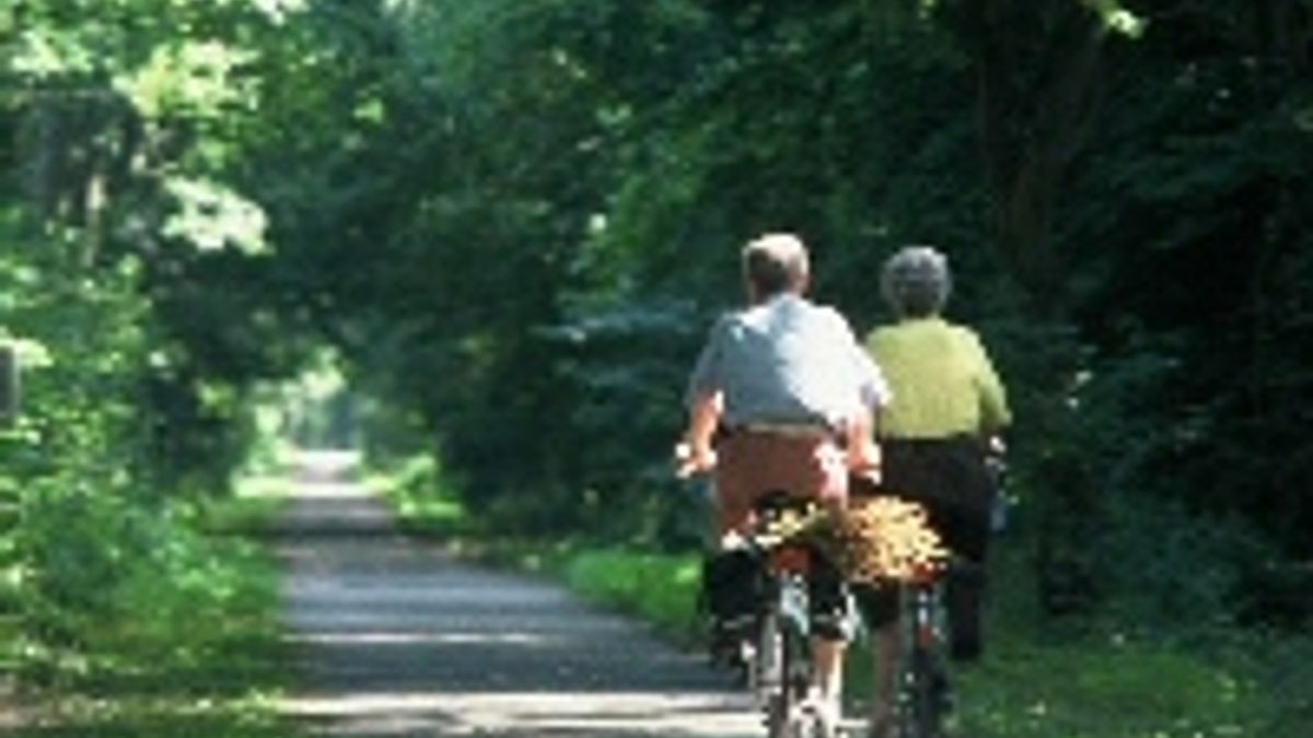 Horeca Roden niet blij met route Fiets 4Daagse - RTV Drenthe