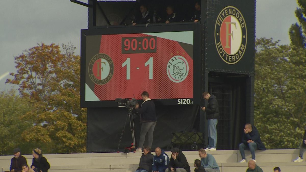 Feyenoord onder 18 geeft voorsprong in mini-Klassieker weg en moet genoegen nemen met punt ...