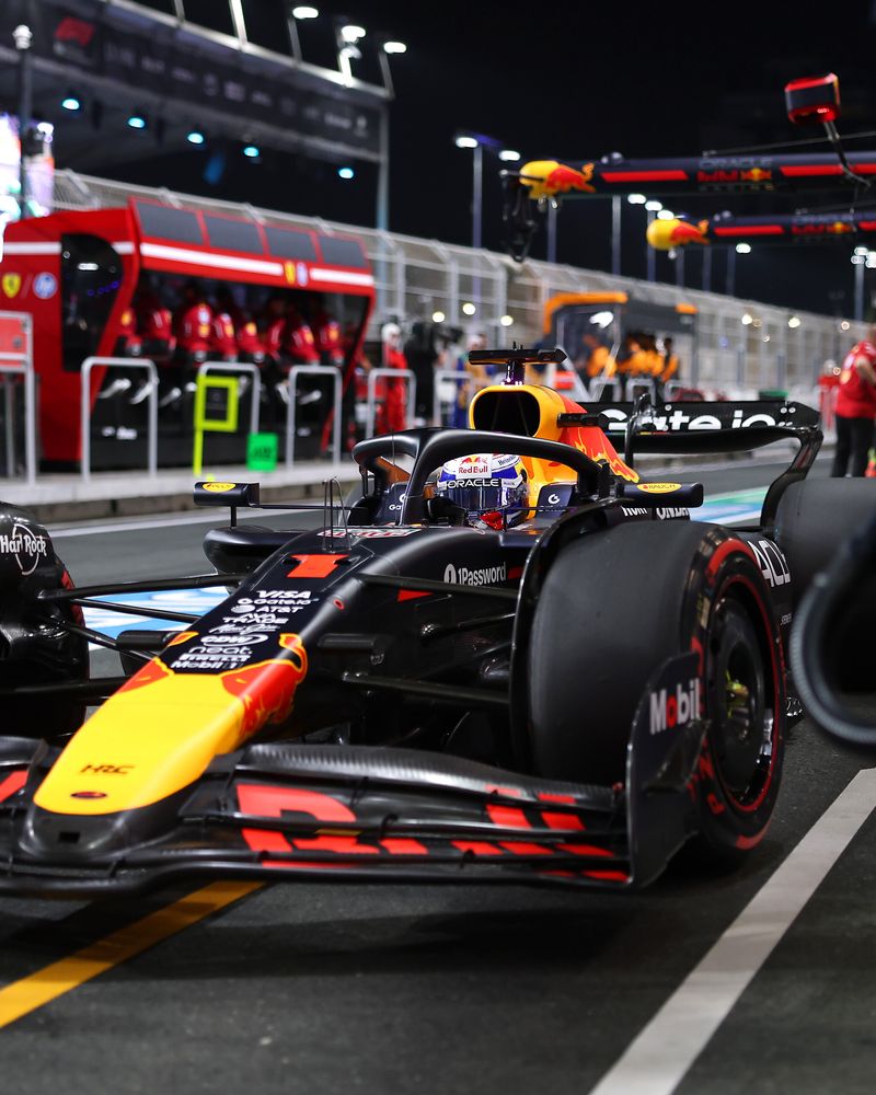 Opnieuw haalt Max Verstappen alles uit zijn auto en pakt pole positie in Saudi-Arabië - L1 Nieuws