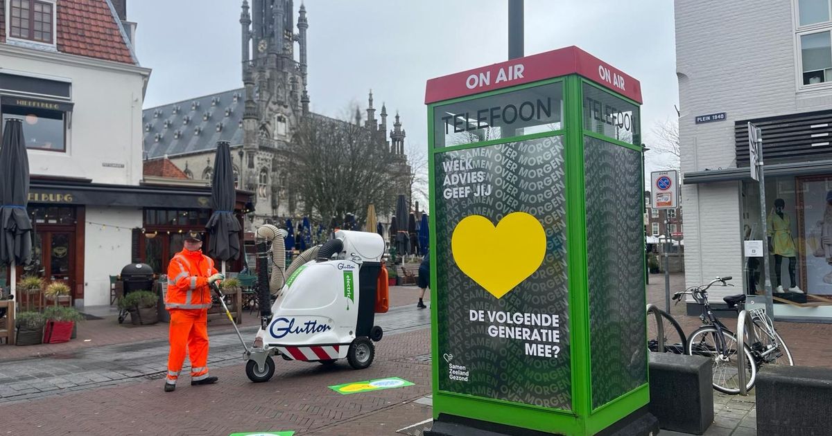 Hilariteit om dronken toestand in telefooncel - Omroep Zeeland