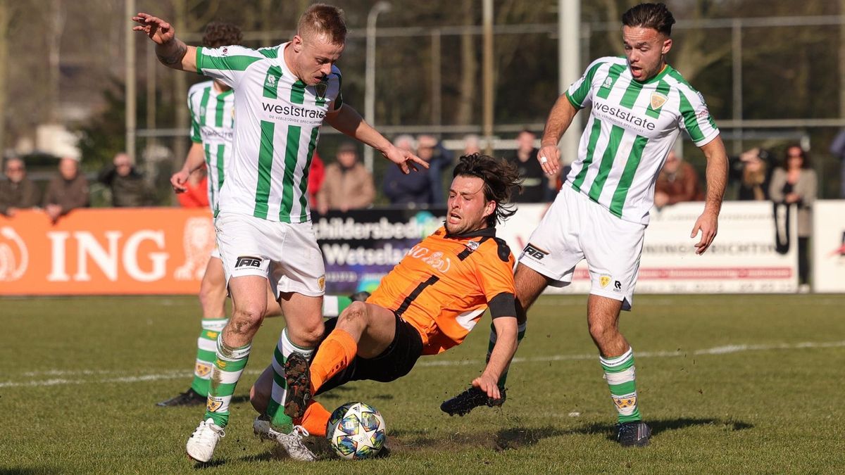 Terneuzense Boys en Kloetinge stellen teleur in doelpuntloze derby - Omroep Zeeland