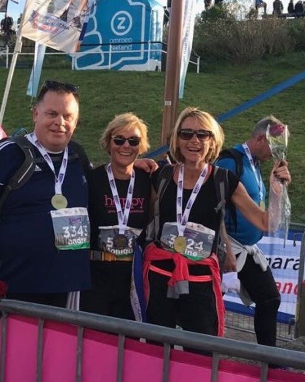 Monique loopt Kustmarathon voor overleden vriendinnen: 'Ik ben er nog ...