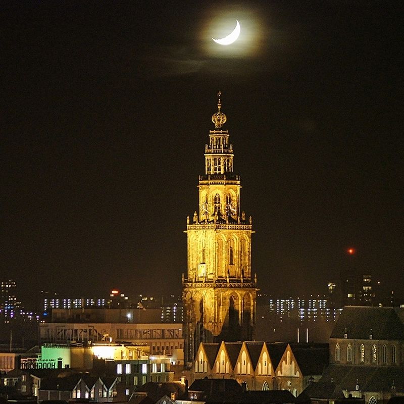 Martinitoren weer verlicht tijdens de feestdagen: 'Het is gelukt ...