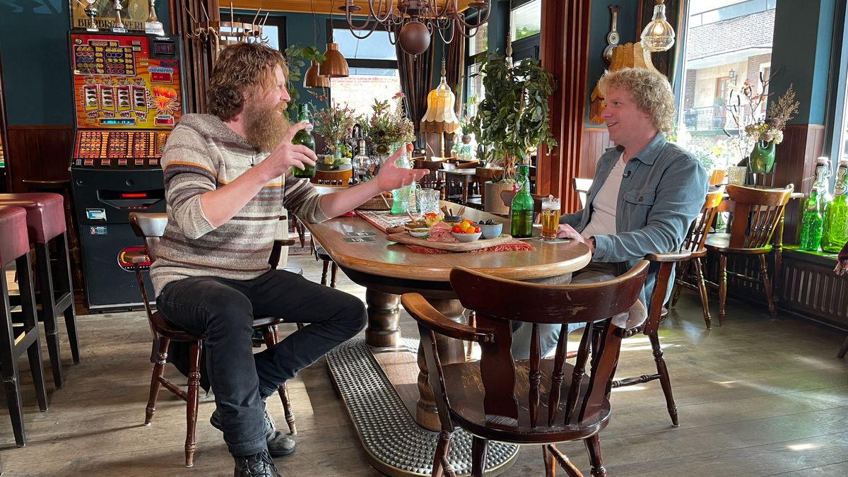 Pronk en Kemperink in gesprek: "Ie mut 't schrieven zoals je zelf wilt ...