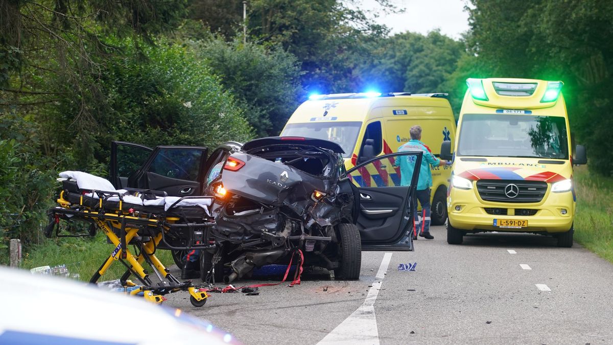 Vier gewonden bij ongeval op kruising - Omroep Gelderland