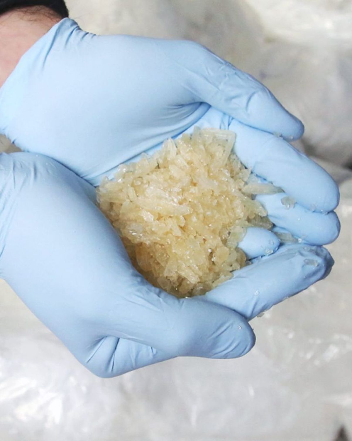 Eerste crystal meth-lab in de regio opgerold; wat is het voor een drug ...