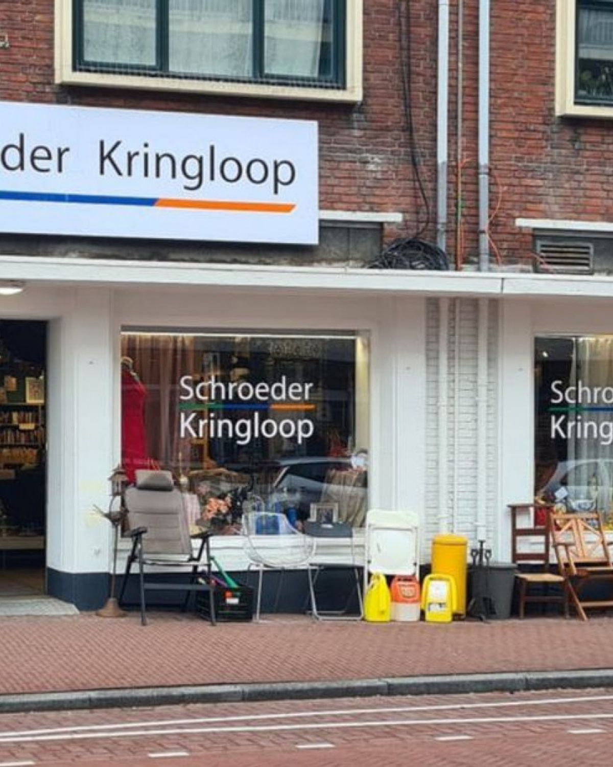 Geliefde kringloop gered van ondergang: meerdere winkels maken ...