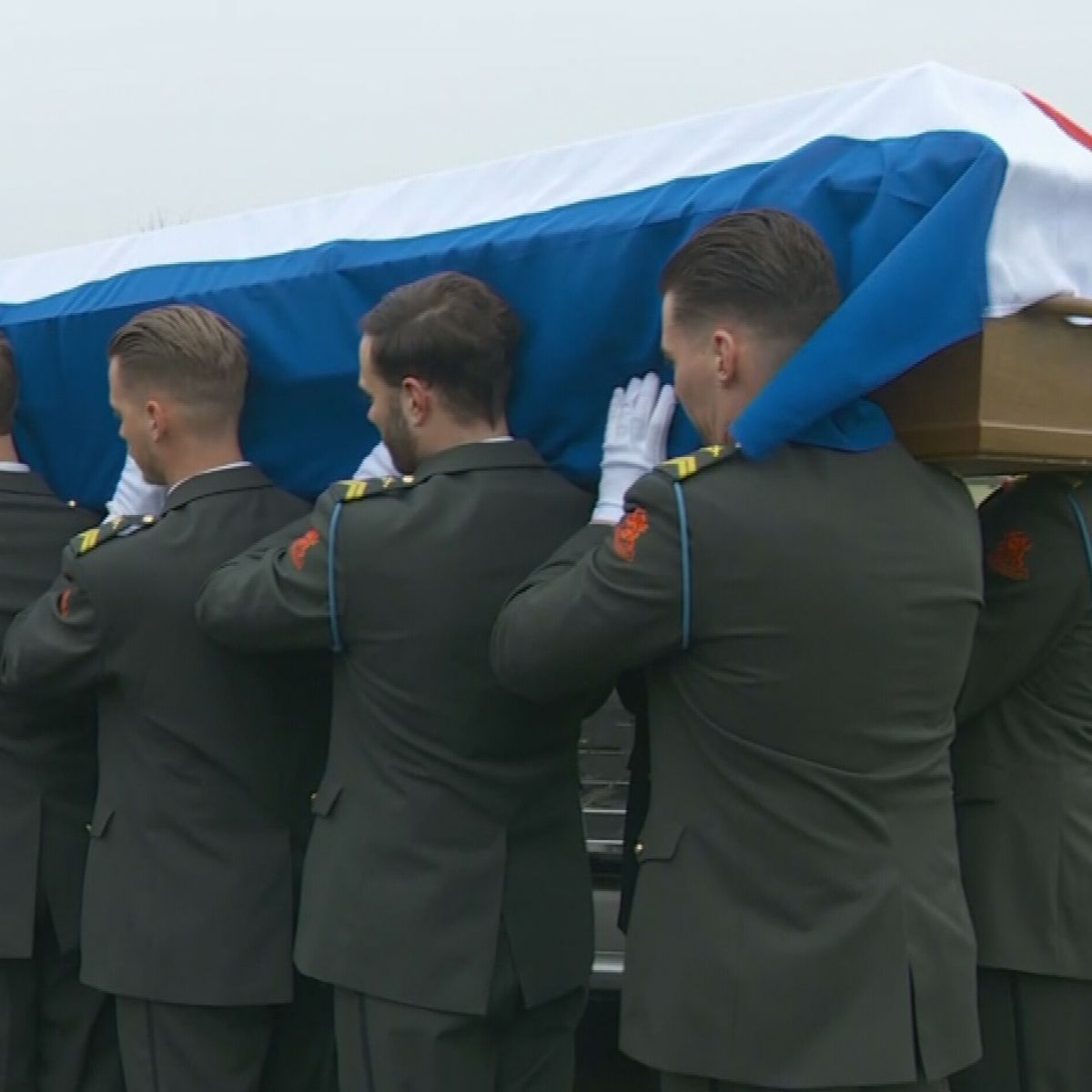 Afscheid van nazi-jager Jack Kooistra in Marsum - Omrop Fryslân