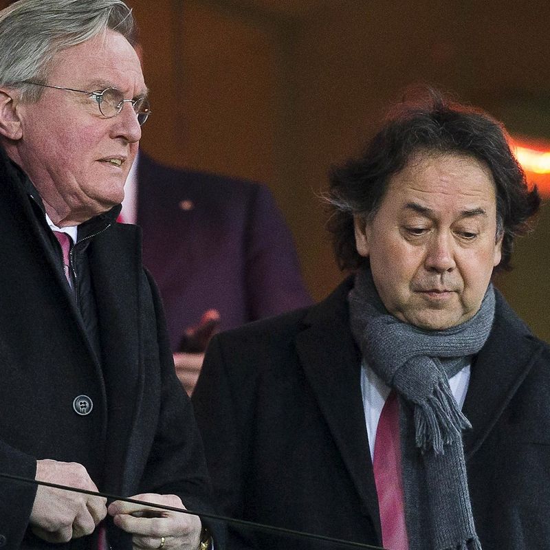 NRC: FC Twente wilde 48 miljoen euro van vijf oud-bestuurders - Oost