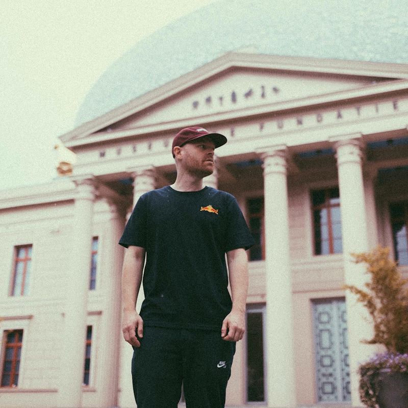 Nieuwe muziek rapper Sticks exclusief te beluisteren in Museum de ...