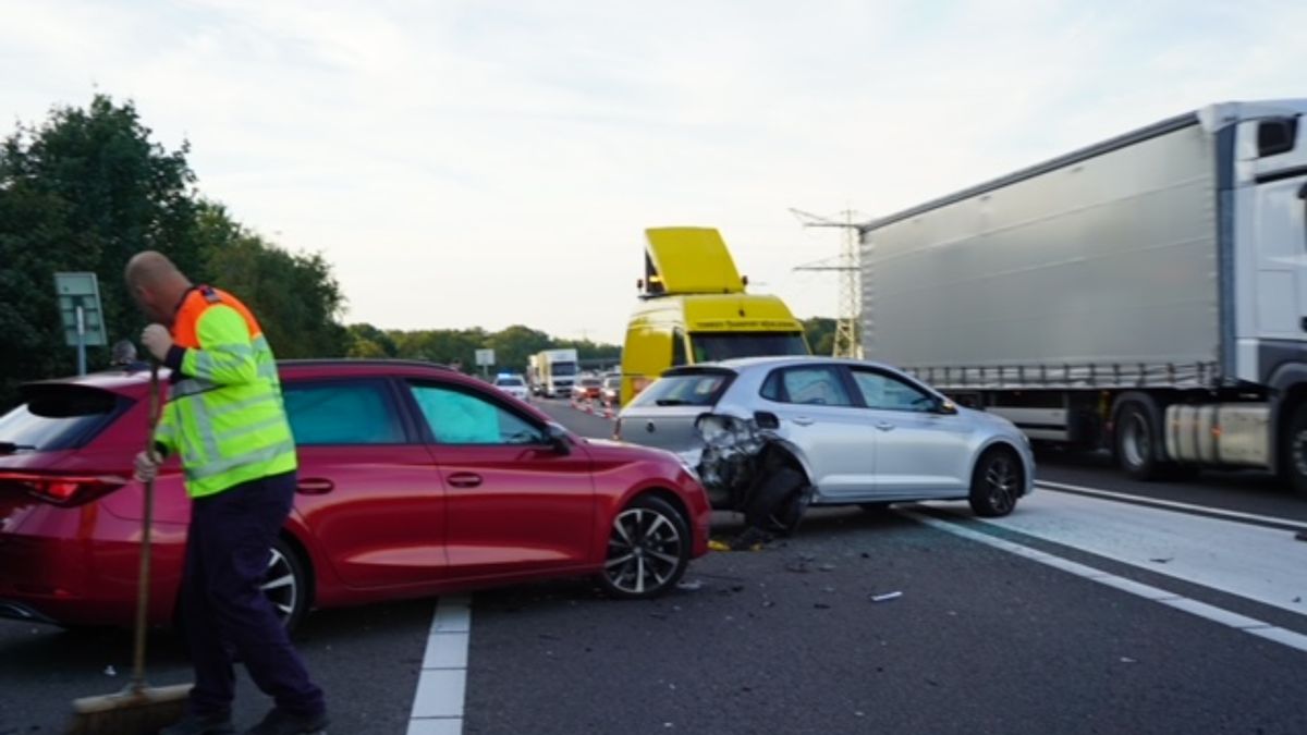 File door kettingbotsing op A73 bij Venray - L1 Nieuws