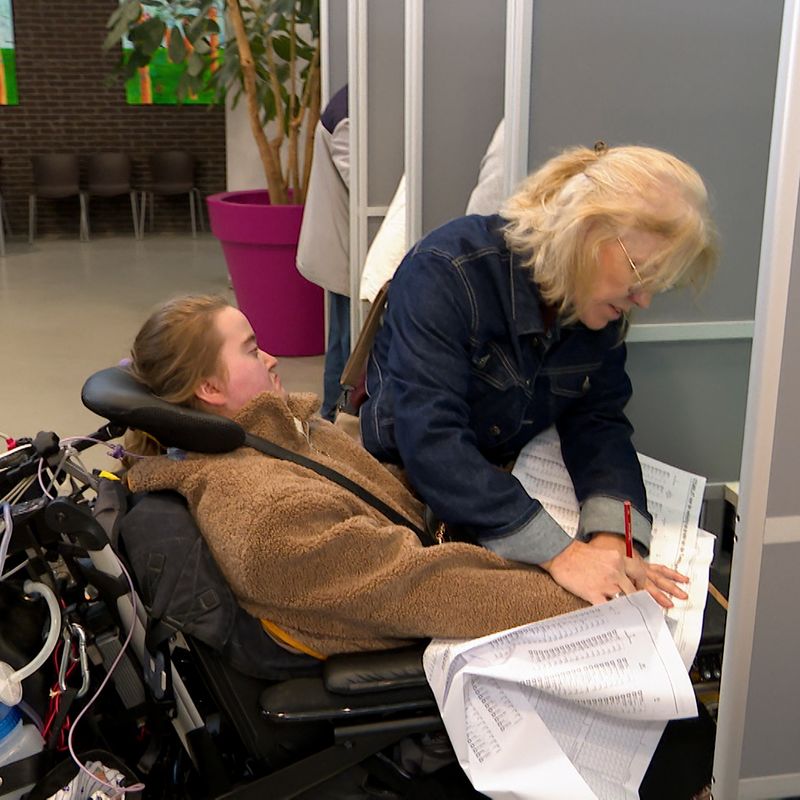 Meervoudig gehandicapt en voor het eerst stemmen: 'Ze was heel ...