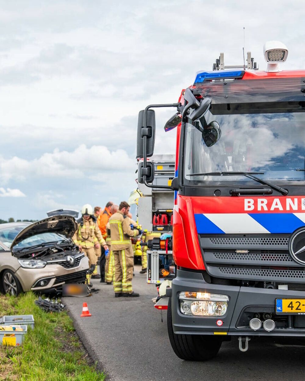 Botsing tussen twee auto's bij Smilde - RTV Drenthe