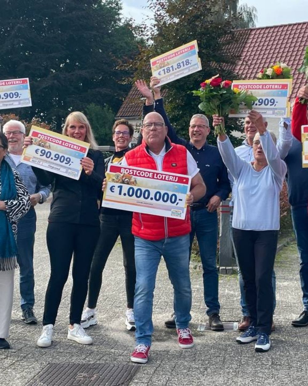 Miljoen van Postcode Loterij valt in straat Hoogezand: 'Ik blijf maar ...