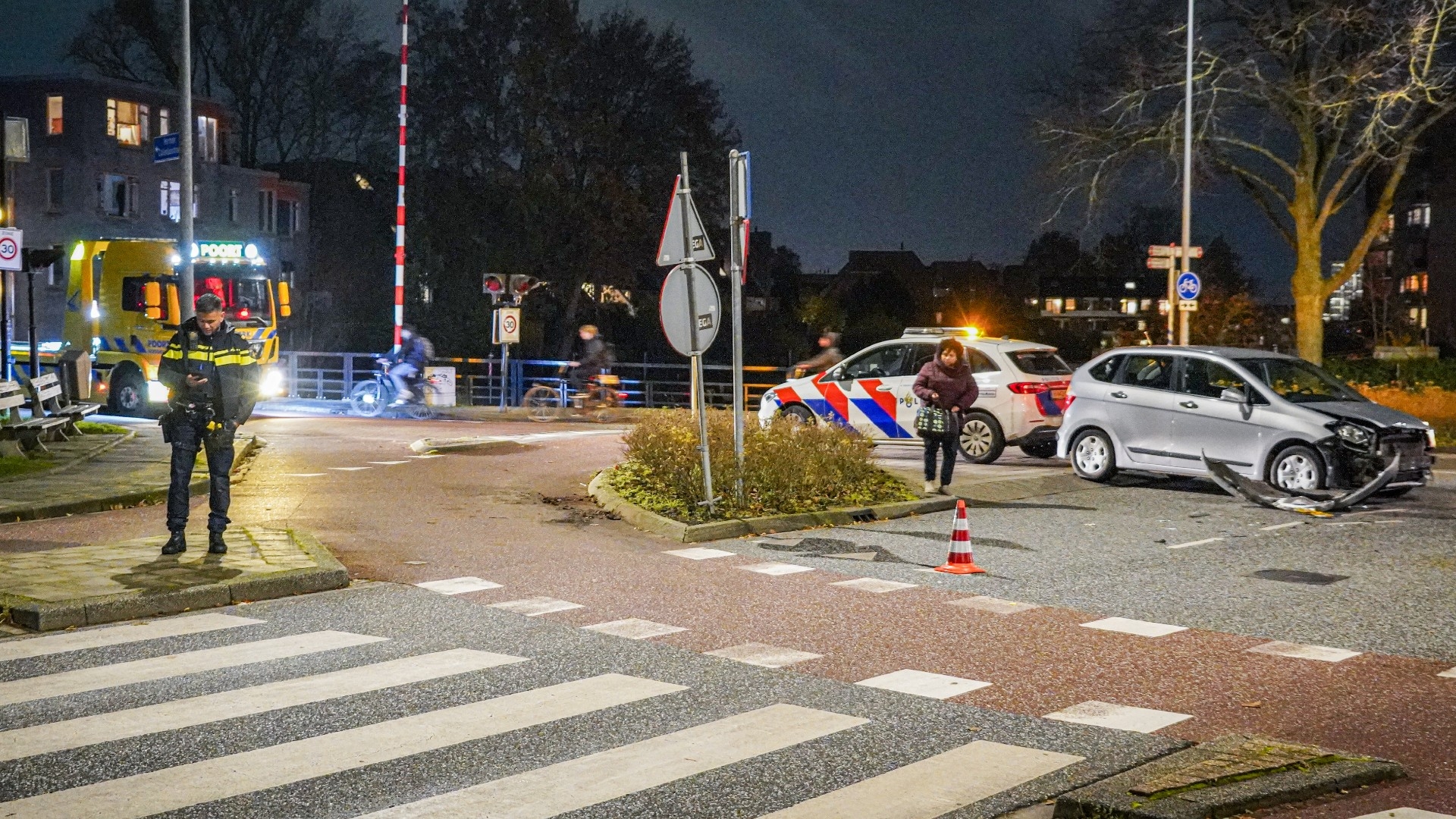 112-nieuws woensdag 22 november: Groningse gewond op N34 • Drugs en ...
