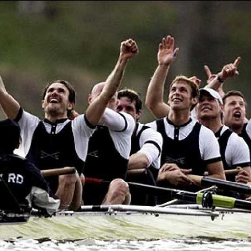 Roeier Haen in befaamde Boat Race - Rijnmond