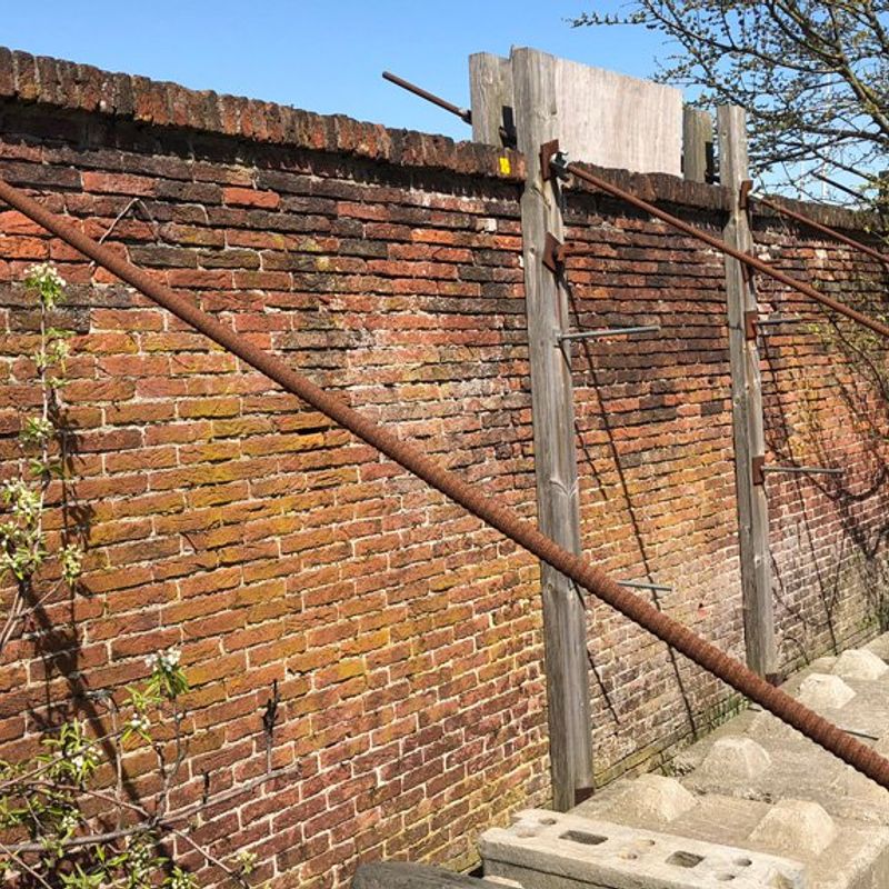 Historische fruitmuur Kwintsheul mogelijk toch gesloopt - Omroep West Historische fruitmuur Kwintsheul mogelijk toch gesloopt - Omroep West
