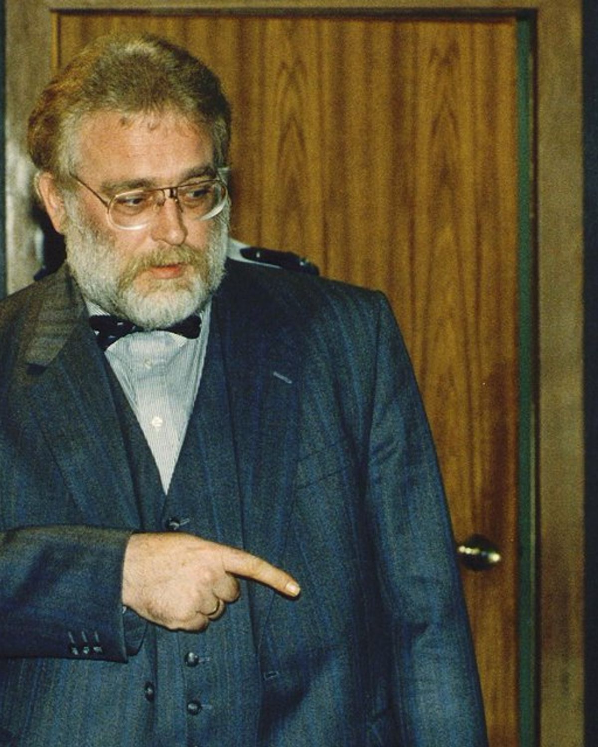 Berucht incassobureau van crimineel Eef Hoos is terug: 'Als je gaat ...