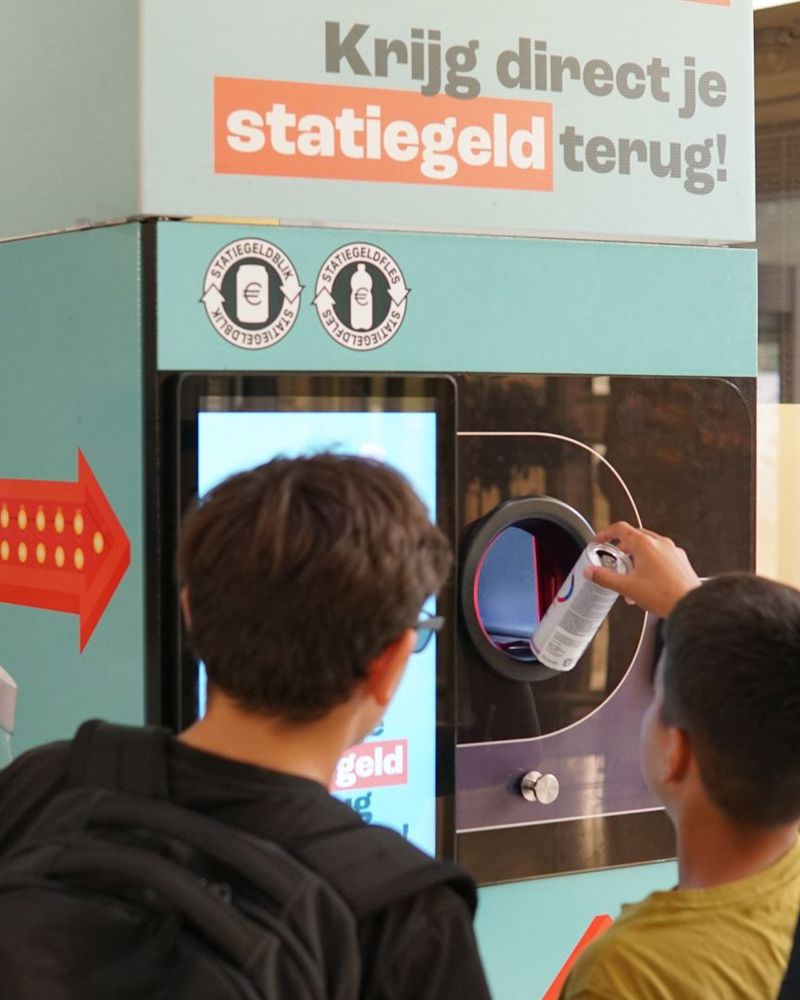 Statiegeldmachine op school in Leidsche Rijn moet blikjes in de bosjes ...