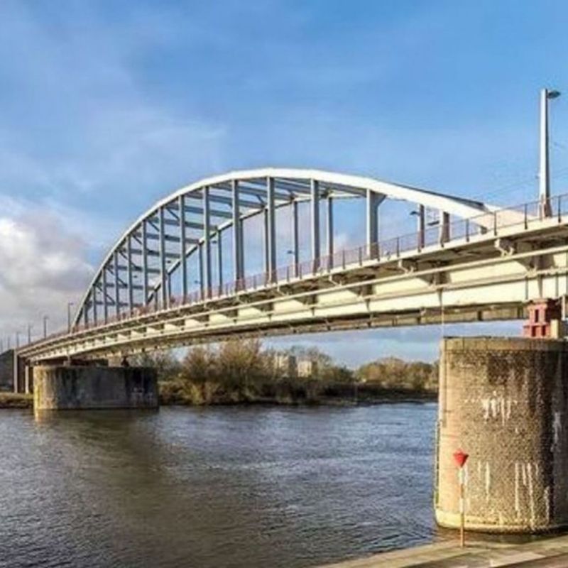 Over de brug in Arnhem? Het kan weer als vanouds! - Omroep Gelderland