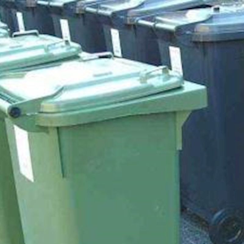 Hoe voorkom je een stinkende groene container? - Oost