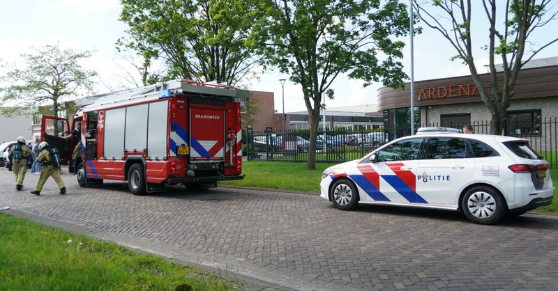 Bedrijfspand in Assen ontruimd om 'vreemde lucht' - RTV Drenthe