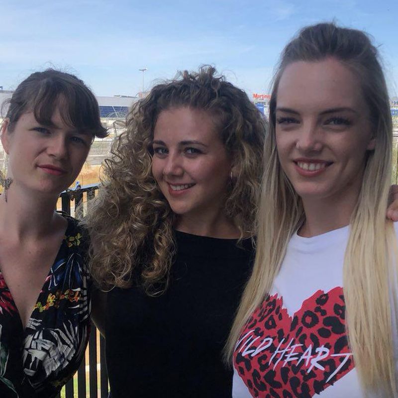 Nieuwe meidengroep heeft sterke band met Groningen - RTV Noord