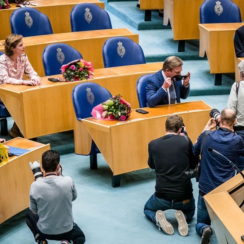 Komt er vandaag antwoord op de vraag wie 'functie elders' voor Omtzigt ...