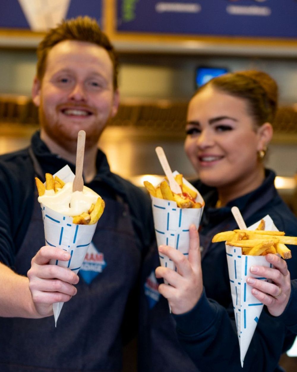 Kwart eeuw patat van Bram Ladage in Den Haag: 'Vrolijkheid en verse ...