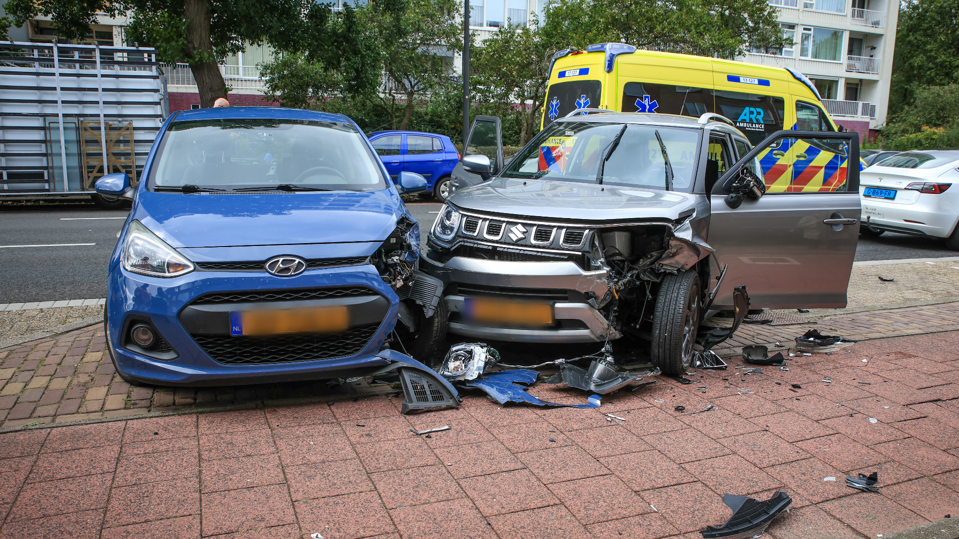 Vlaardingse zeebonk 'Dolle Dries' van der Velden (76) overleden - Rijnmond