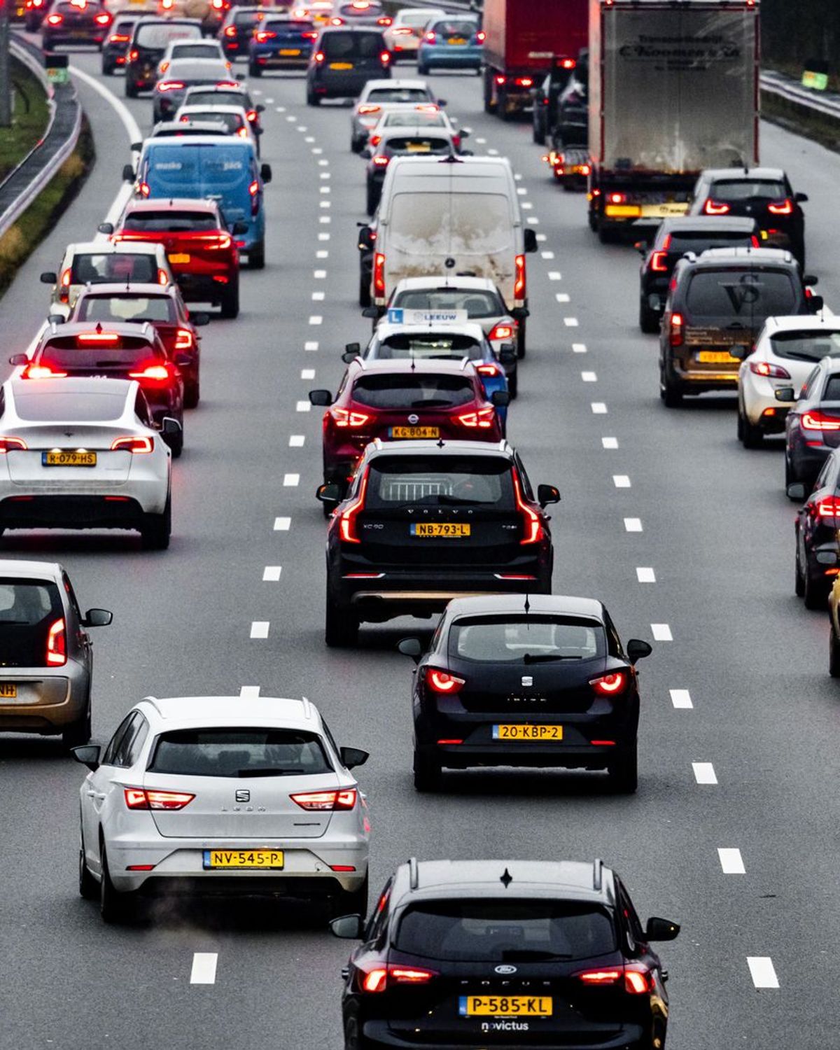 Drukke ochtendspits: hier sta je muurvast - Omroep Gelderland