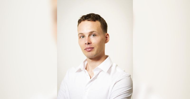 Ruinerwold-kind Israel van Dorsten in boek: 'Ik hoop soms dat vader doodgaat' - RTV Drenthe