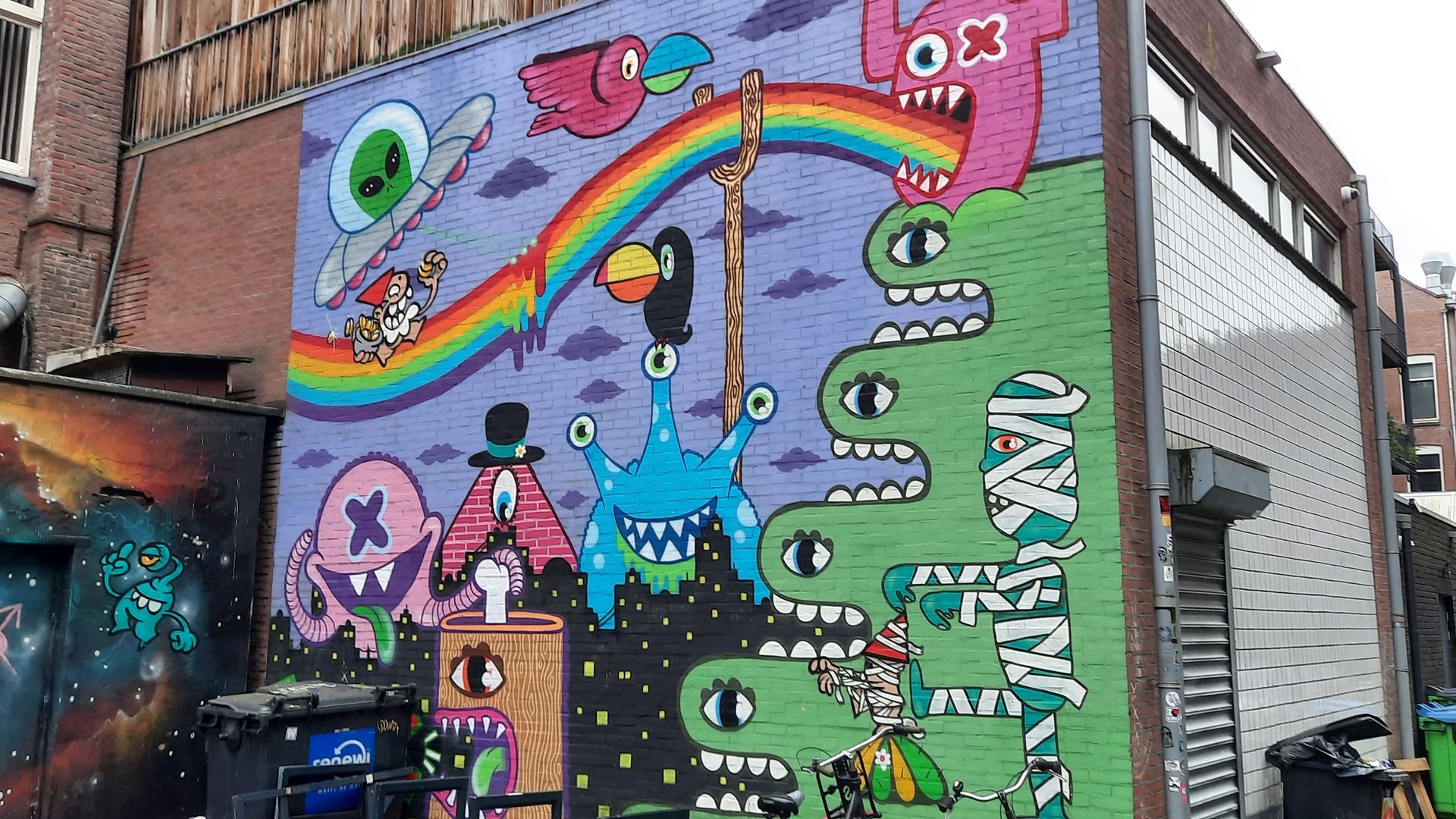 Van Feis tot de OX-Alien: wat is het verhaal achter de Rotterdamse ...