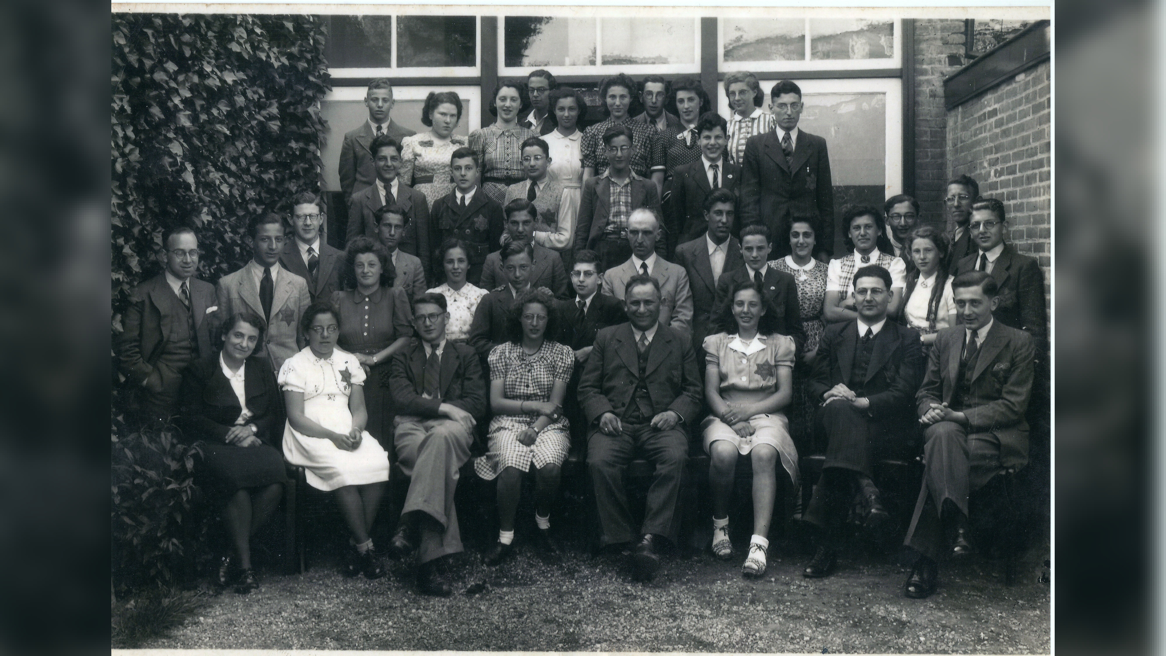 Van de bakker tot de leraar: hoe het hart uit de Leeuwarder Joodse wijk ...