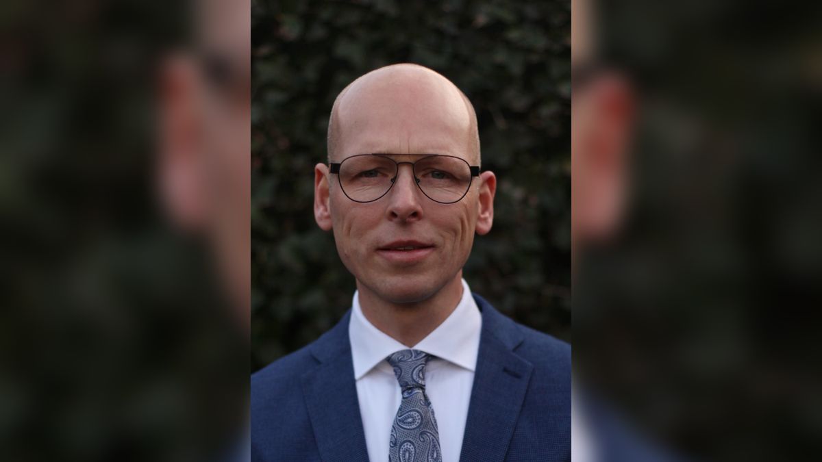 Both volgt Jaap Sinke op als wethouder in Reimerswaal - Omroep Zeeland