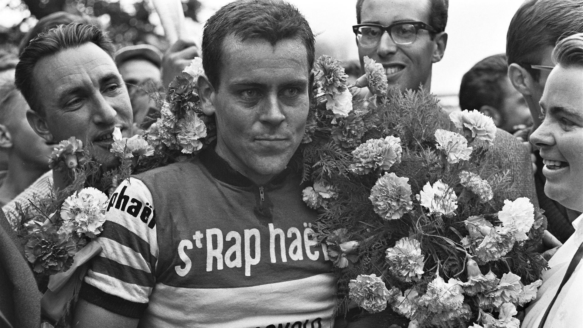 Trotse Jo de Roo: 'Wij hebben de wielersport toch wel een beetje omhoog ...