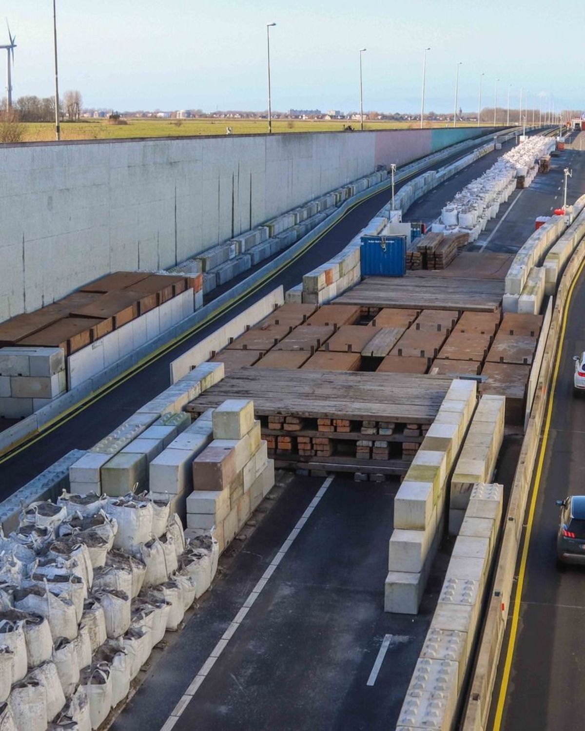 Tunnel in A7 krijgt volledig nieuwe fundering, reparatie duurt een jaar ...
